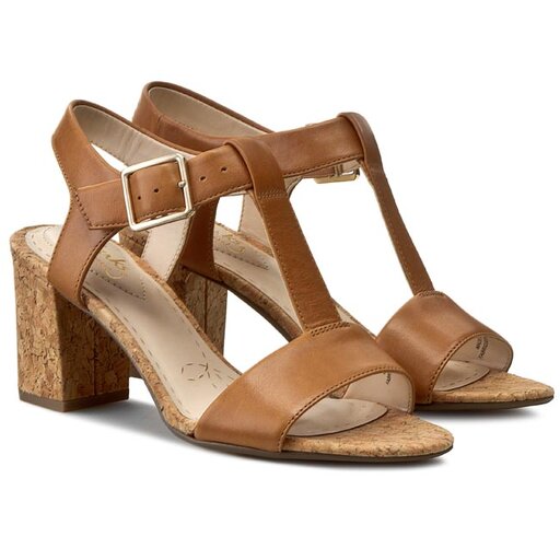 Clarks smart deva store