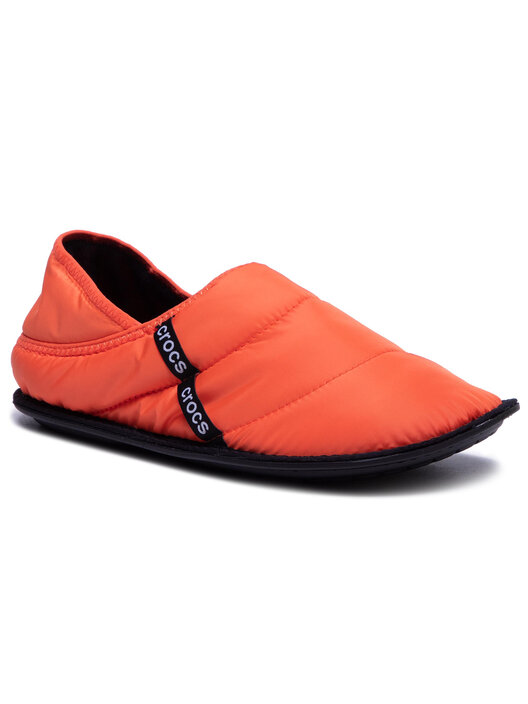 Kapcie Crocs Neo Puff Slipper 205891 Pomarańczowy | eobuwie.com.pl