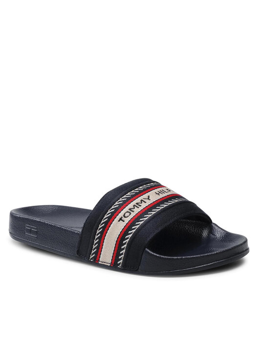 Tommy hilfiger natikaci store