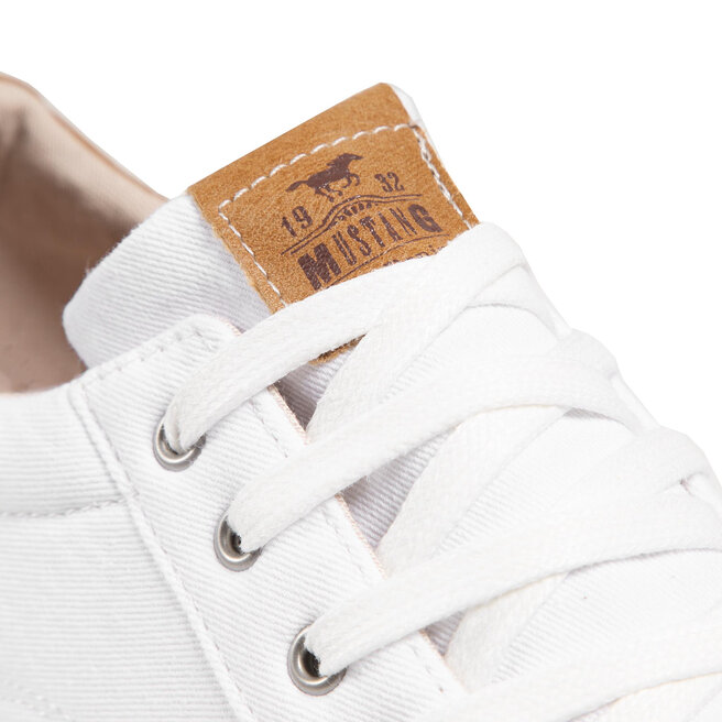 Sneakers aus Stoff Mustang 1272-301-1 Weiß | eschuhe.de