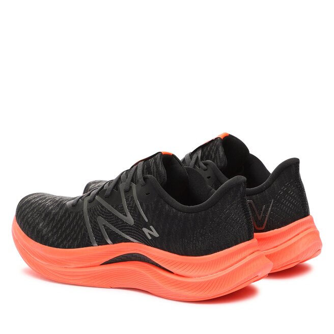 Laufschuhe New Balance FuelCell Propel v4 MFCPRLO4 Schwarz | eschuhe.de