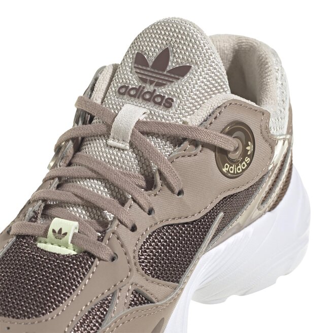 Sneakersy adidas Astir Shoes GY6667 Brązowy | eobuwie.com.pl