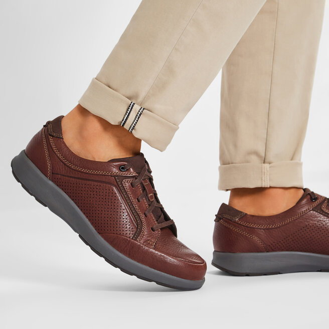 Halbschuhe Clarks Un Trail Form2 261550987 Mahogany Leather | eschuhe.de