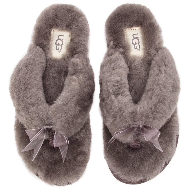 Kapcie Ugg W Fluff Flip Flop III 1100250 Szary | eobuwie.com.pl