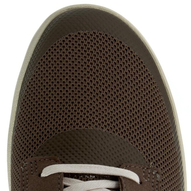 Halbschuhe Clarks Mapped Edge 261154067 Olive | eschuhe.de