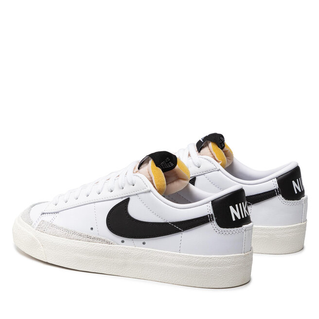 Sneakersy Nike Blazer Low '77 DC4769 102 Biały | eobuwie.com.pl