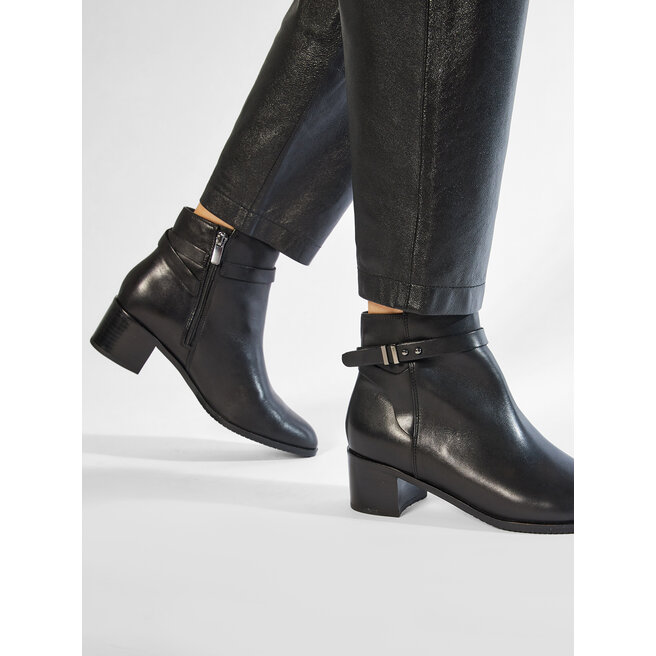 Botas Clarks Poise Freya 261360064 Black Leather | zapatos.es