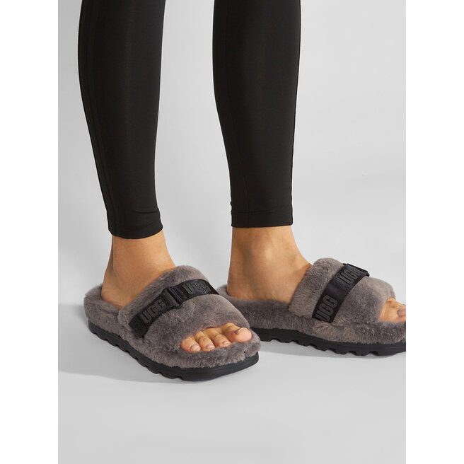 Bačkory Ugg M Fluff Up 1130816 Chrc | eobuv.cz