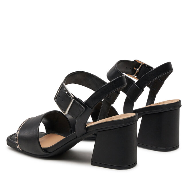 Sandały Clarks Siara65 Buckle 26176341 Black Leather | eobuwie.com.pl