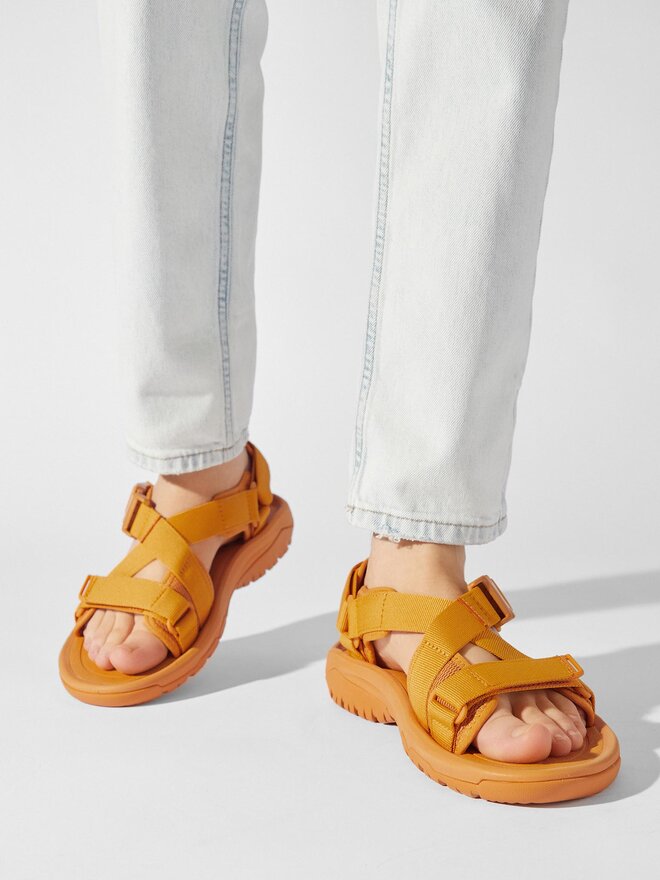 Sandalen Teva Hurricane Verge 1121534 Orange | eschuhe.de