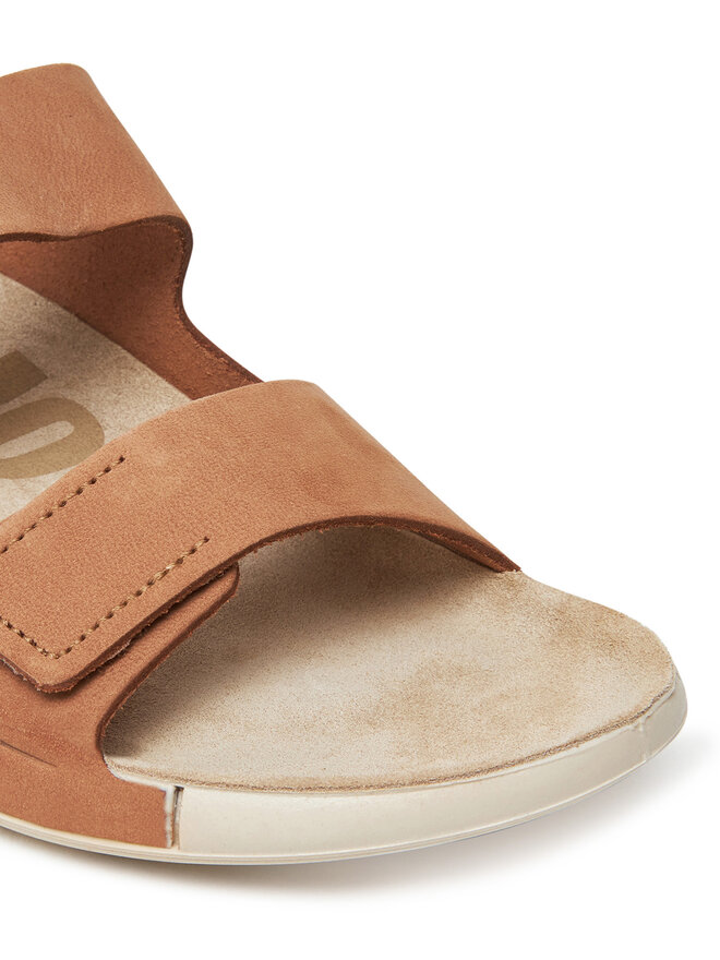 Klapki ECCO Cozmo W 20682302291 Brązowy | eobuwie.com.pl