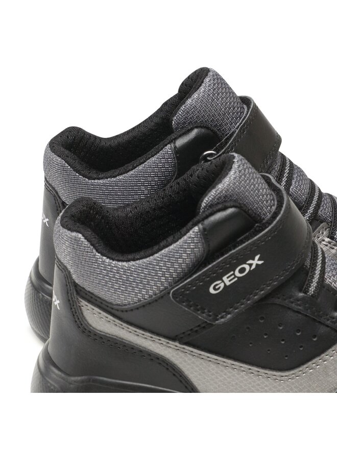 Sneakers Geox J Illuminus Boy J36GVB 05411 C0005 S Schwarz | eschuhe.de