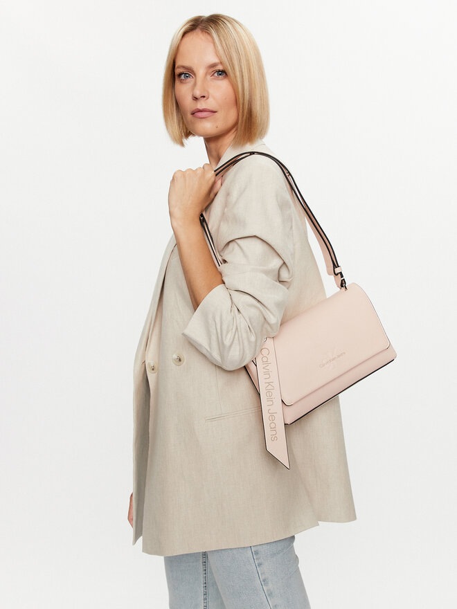 Τσάντα Calvin Klein Jeans Sculpted Ew Flap25 Tag K60K610554 Μπεζ ...