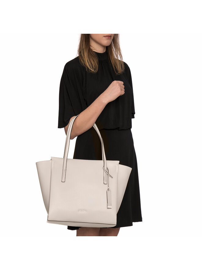 Handtasche Calvin Klein Frame Large Shopper K60K603977 Beige | eschuhe.de