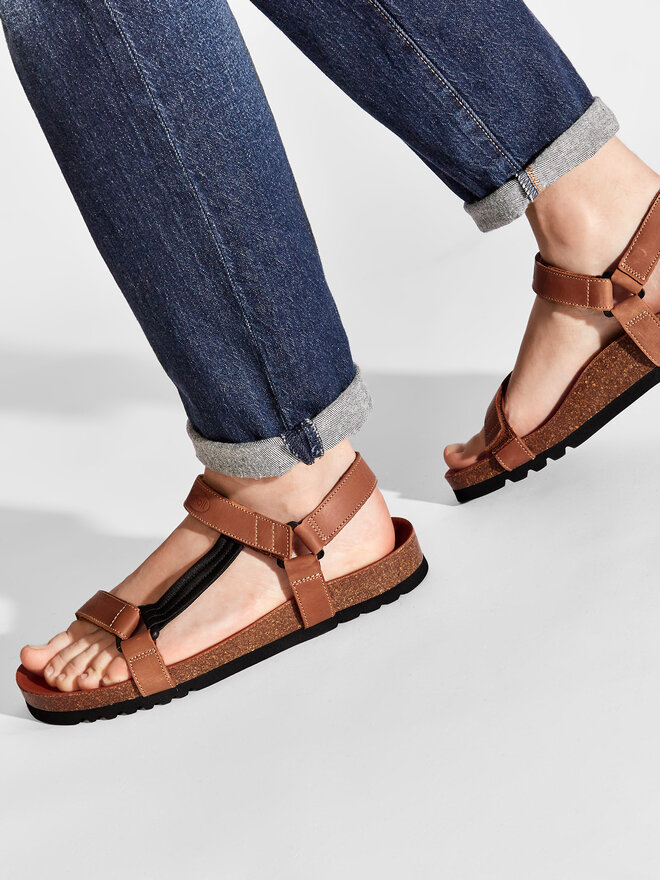 Sandały Scholl Heaven Med M1011 Brązowy | eobuwie.com.pl