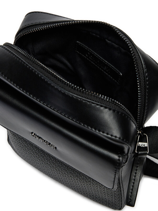 Geantă crossover Calvin Klein Vertical Lines Reporter S Mono K50K512218 ...