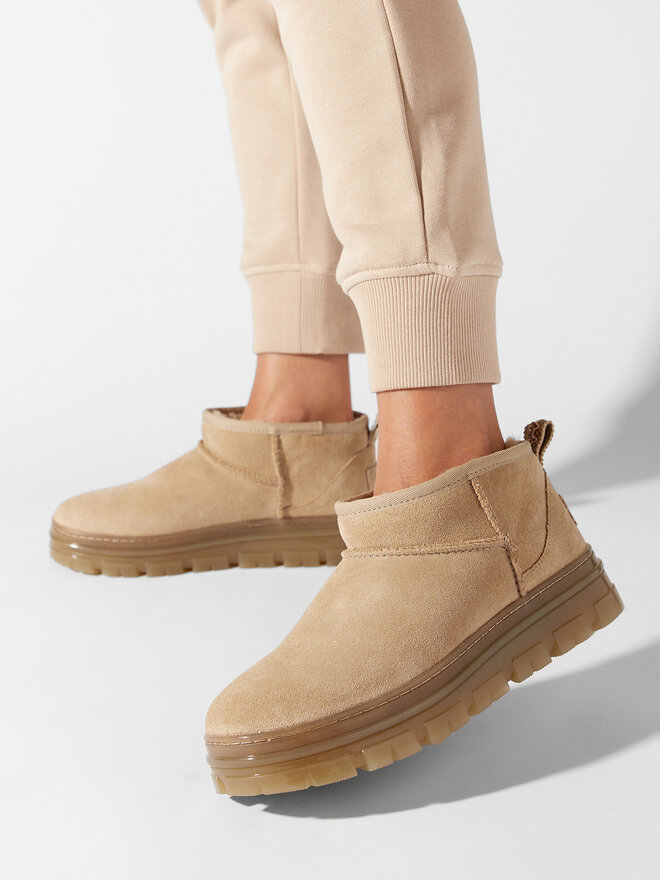 Śniegowce Ugg W Classic Ultra Mini Clear 1142450 Beżowy | eobuwie.com.pl