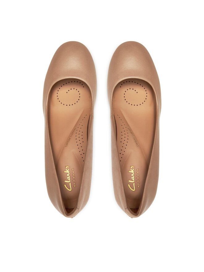 Pumps Clarks Pavona Court 26177589 Beige | eschuhe.de