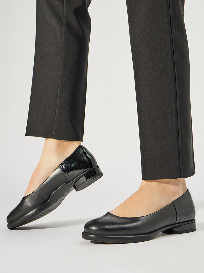 Baleriny ECCO 22230301001 Czarny | eobuwie.com.pl