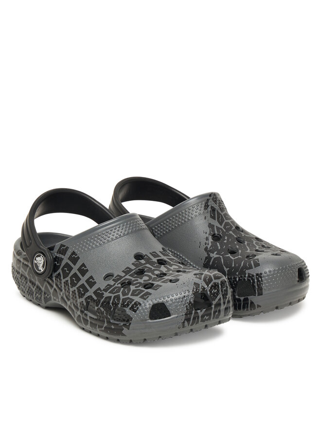 Klapki Crocs Kids Tire Print Classic Clog 211261 Szary | eobuwie.com.pl