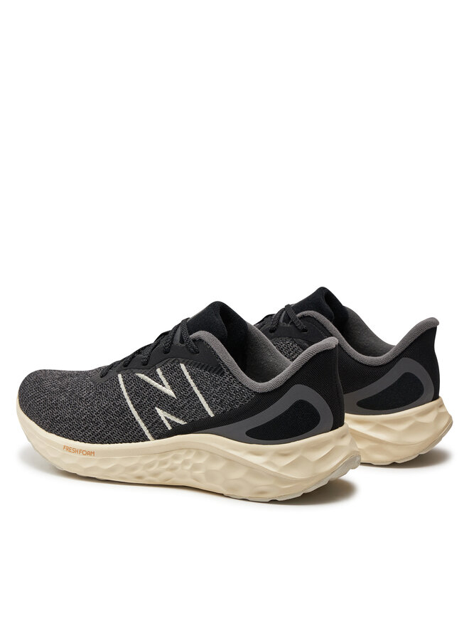 Laufschuhe New Balance Fresh Foam Arishi v4 MARISAK4 Schwarz | eschuhe.de