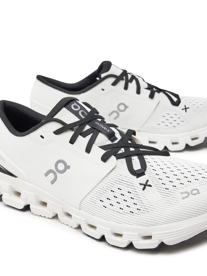 Fitnessschuhe On Cloud X 4 3ME30040791 Écru | eschuhe.de