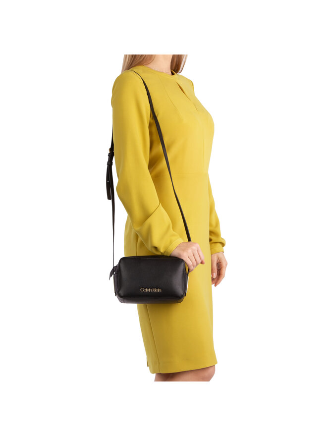 Handtasche Calvin Klein Frame Camera Bag K60K604372 Schwarz | eschuhe.de