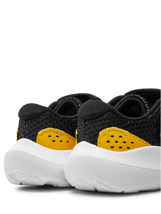 Маратонки за бягане Under Armour Infant UA Surge 4 AC 3027105 Черен ...